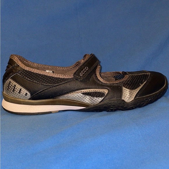Ecco | Shoes | Euc Womens Ecco Receptor Technology Mary Jane Mesh ...